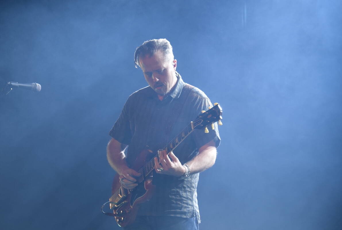 U.S. woman brings ashes to Victoria to see Jason Isbell play on ...